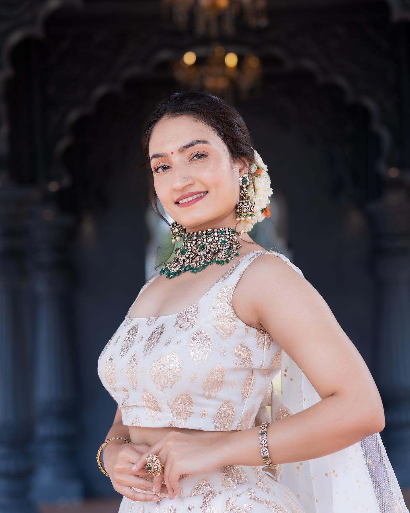 ವೈಷ್ಣವಿ ಗೌಡ Photos & Images # 13139 - Filmibeat Kannada