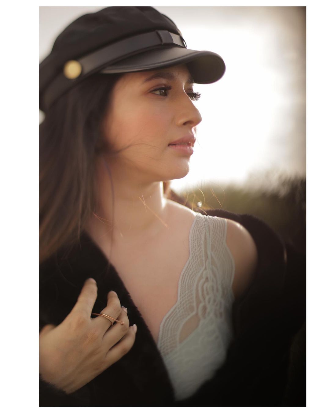 ಮಾನ್ವಿತಾ ಕಾಮತ್ Photos & Images # 10388 - Filmibeat Kannada