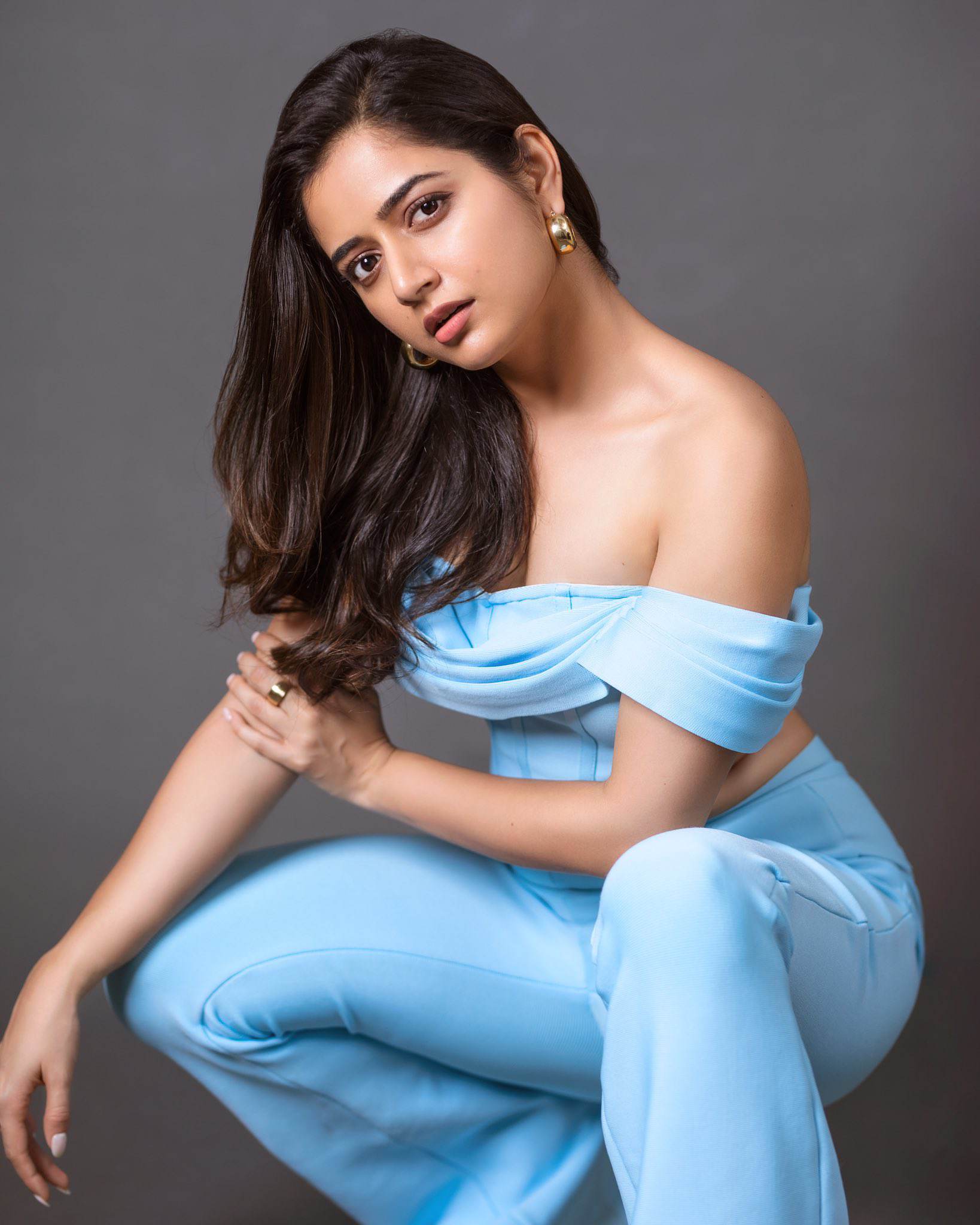 ಆಶಿಕಾ ರಂಗನಾಥ್ Photos & Images # 16304 - Filmibeat Kannada