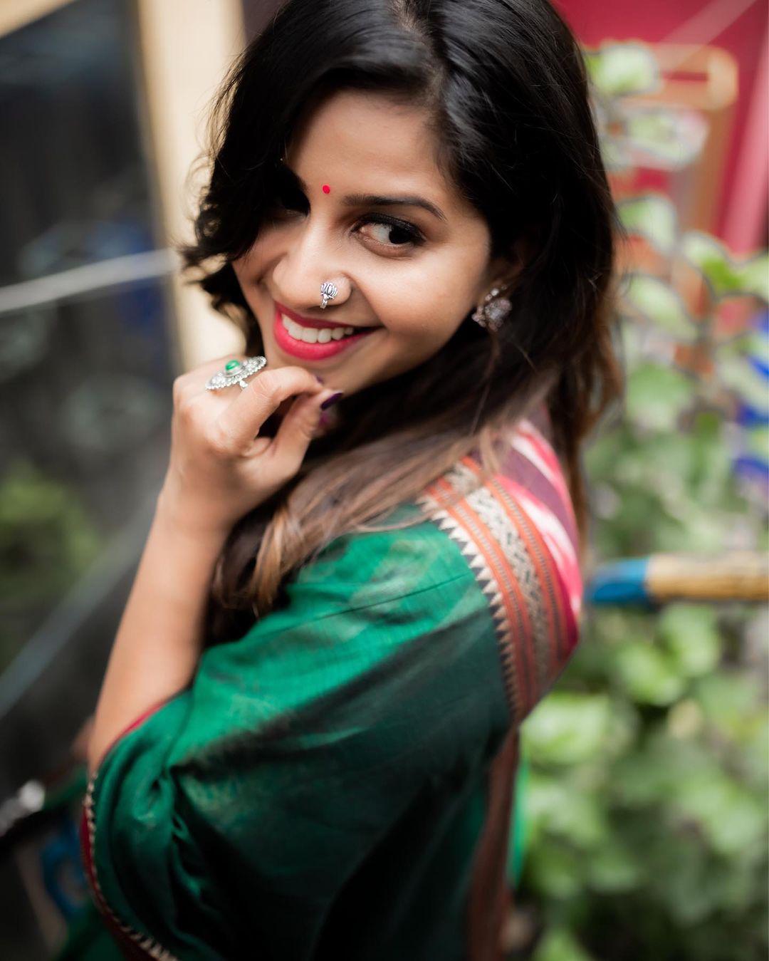 ಅನುಶ್ರೀ Photos & Images # 1742 - Filmibeat Kannada