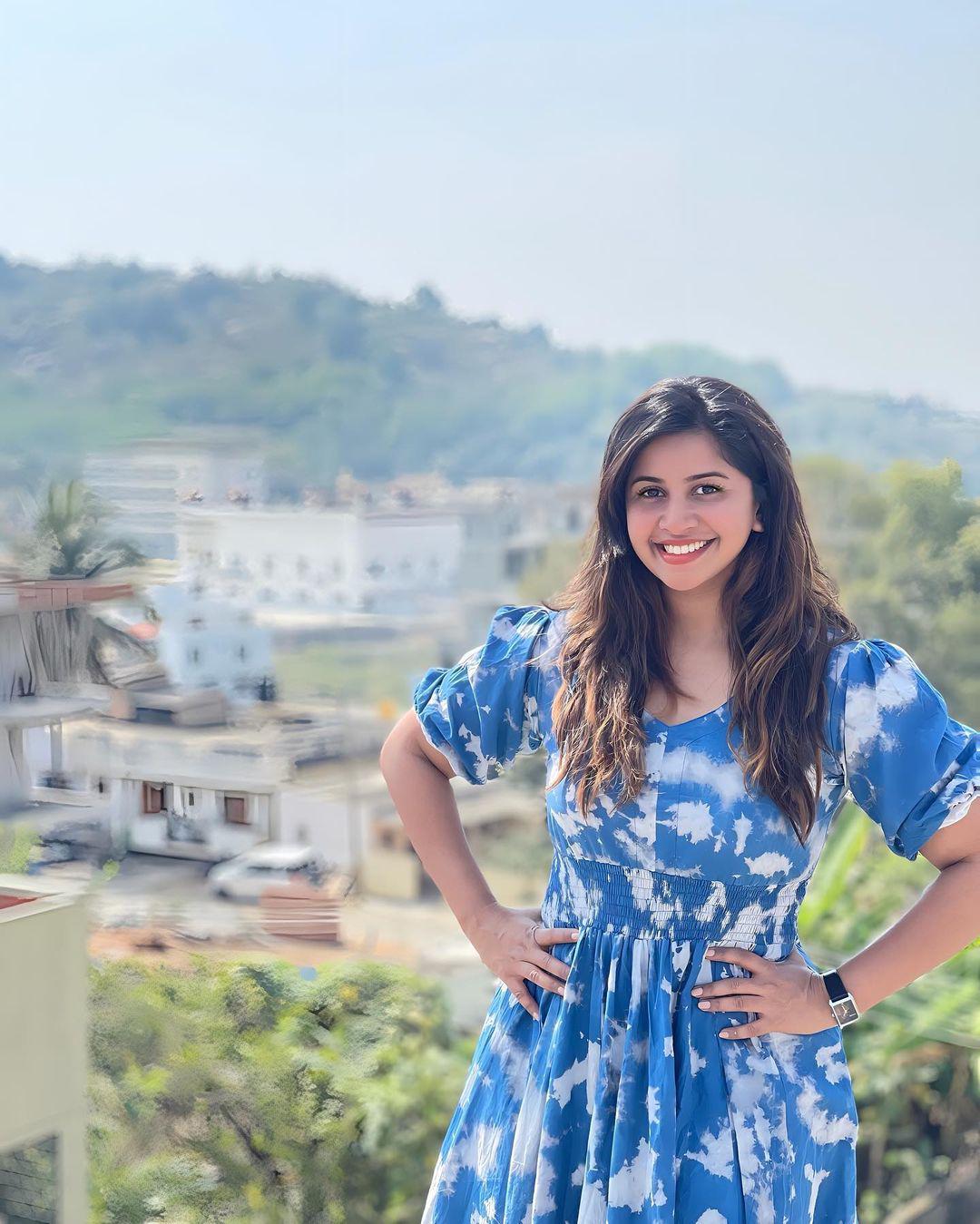 ಅನುಶ್ರೀ Photos & Images # 1742 - Filmibeat Kannada