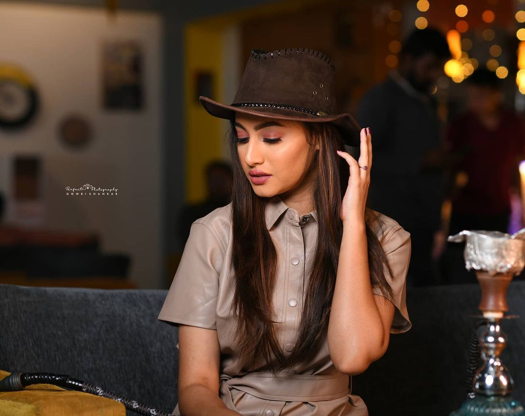 ರಮೋಲಾ Photos & Images # 6276 - Filmibeat Kannada