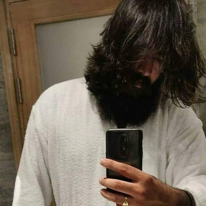 KGF: Chapter 2 Photos & Images # 556 - Filmibeat Kannada