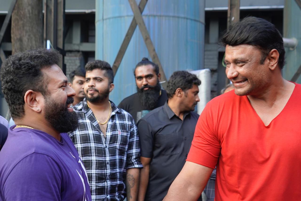 Yuva Photos & Images # 18845 - Filmibeat Kannada