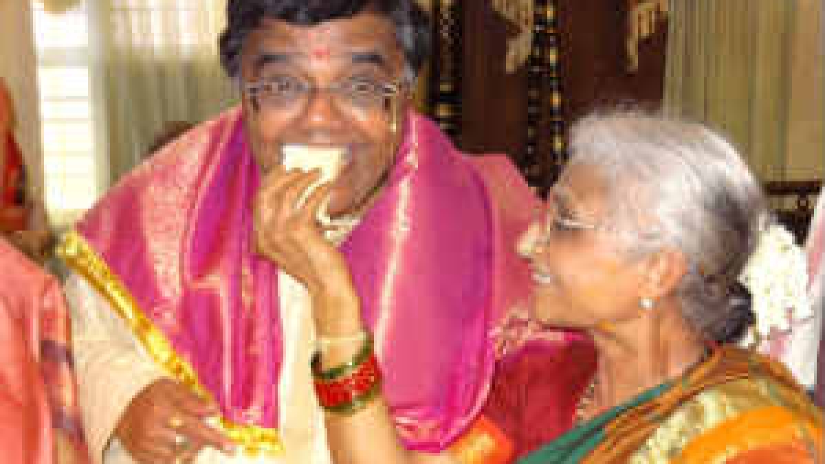 ನಮ್ಮ ಪ್ರಚಂಡಕುಳ್ಳ ದ್ವಾರ್ಕಿಗೆ ಅಭಿನಂದನೆಗಳು | Kannada comedy Actor ...