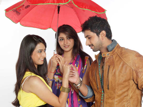 ಯೂಟ್ಯೂಬಲ್ಲಿ ಮತ್ತೊಂದು ಕನ್ನಡ ಹಾಡು ಸೂಪರ್ ಹಿಟ್ | Kannada Film Pade Pade ...