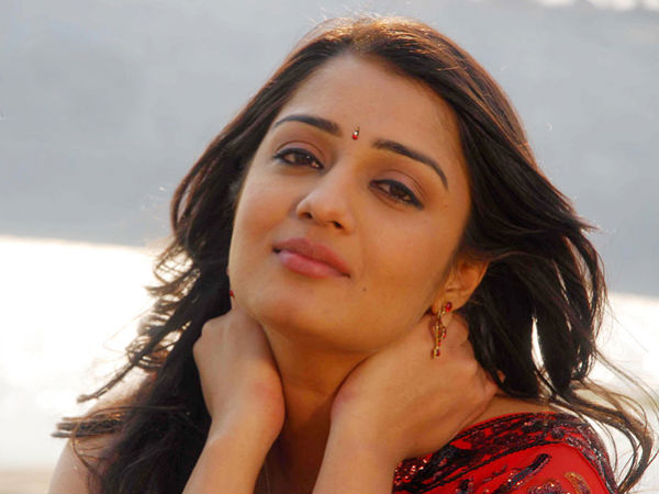 ದರ್ಶನ್ ಜೊತೆ ನಿಖಿತಾ ಸಿನಿಮಾ ಮಾಡಲ್ವಂತೆ! | Nikitha Thukral clears the air ...