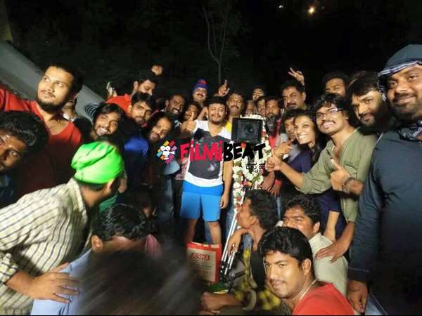 ಶೂಟಿಂಗ್ ಮುಗಿಸಿ ಕುಂಬಳಕಾಯಿ ಒಡೆದ 'ಮುಗುಳುನಗೆ' | Kannada Movie Mugulunage ...