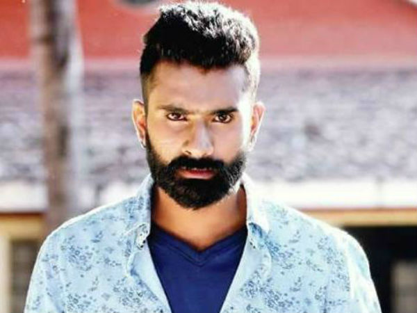 ಕಾಂಗ್ರೆಸ್ ರೋಡ್ ಶೋನಲ್ಲಿ ಯಡಿಯೂರಪ್ಪ ವಿರುದ್ಧ ಗುಡುಗಿದ ನಟ ಯೋಗೇಶ್ | loose mada ...