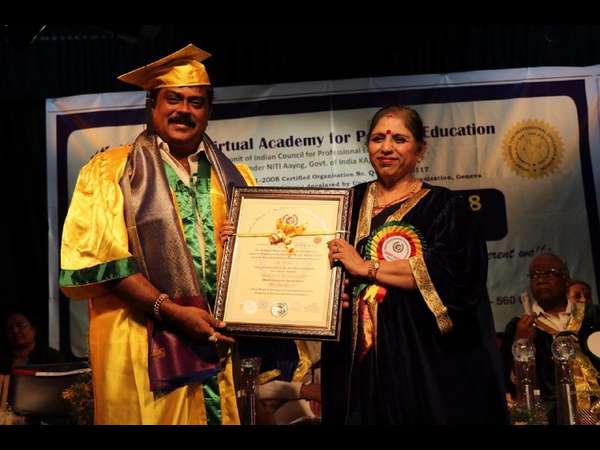 ನಿರ್ಮಾಪಕ ಕೆ.ಮಂಜುಗೆ ಡಾಕ್ಟರೇಟ್ ಗೌರವ | Producer K Manju gets Honorary ...