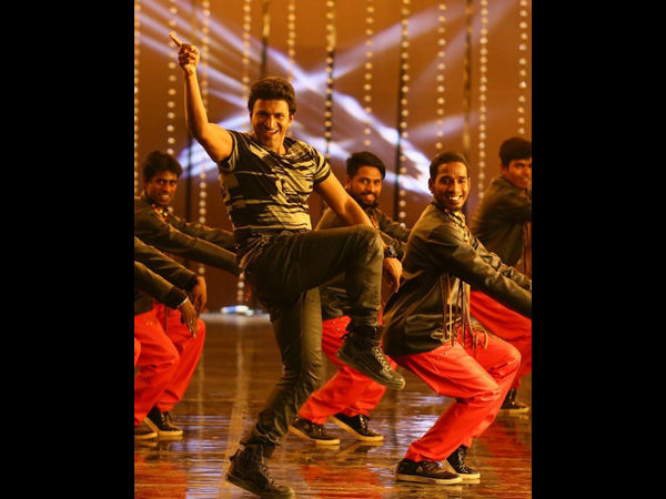 'ಗಣೇಶ'ನ ಮುಂದೆ ಟಪ್ಪಾಂಗುಚ್ಚಿ ಸ್ಟೆಪ್ ಹಾಕಿದ ಅಪ್ಪು-ರಾಘಣ್ಣ | puneeth rajkumar ...